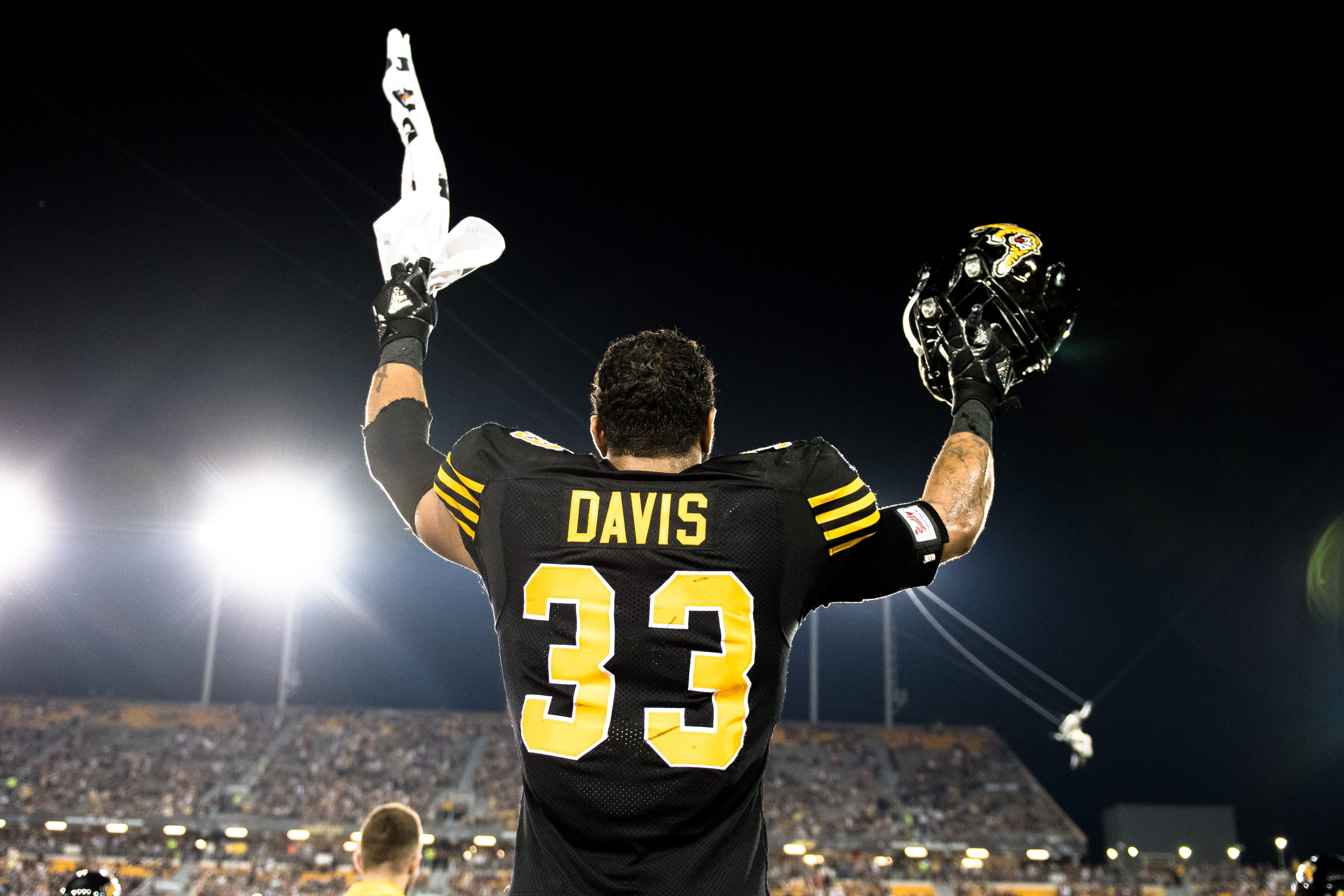 Past and Present: Terrell Davis Takes After a Legend - Hamilton Tiger-Cats